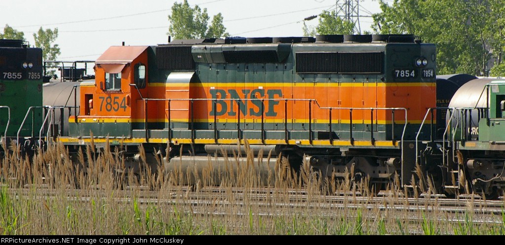 BNSF 7854